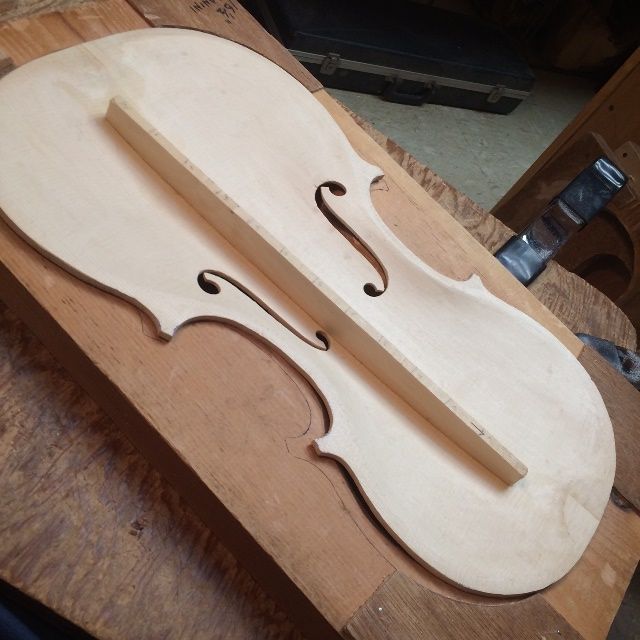 Progress on the 16-1/2" 5-String Viola | Five String Fiddles